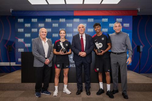 Lamine Yamal i Aitana Bonmatí z nagrodą Premio Barça Jugadors 2024 | FC ...